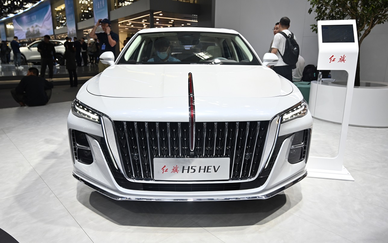 Представлен гибрид Hongqi H5 PHEV с запасом хода 1600 км